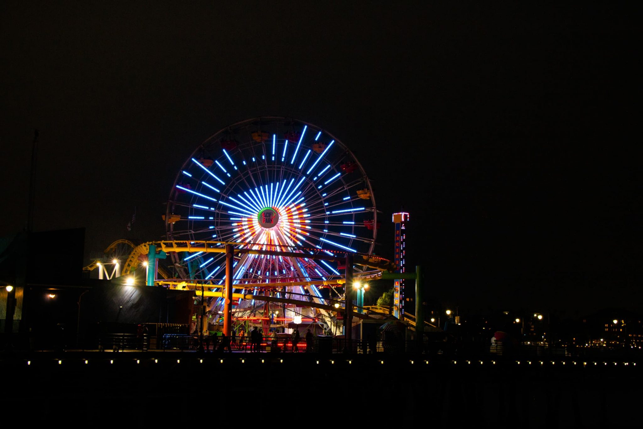 Veterans Day Ferris wheel lighting at the Santa Monica Pier - Pacific ...